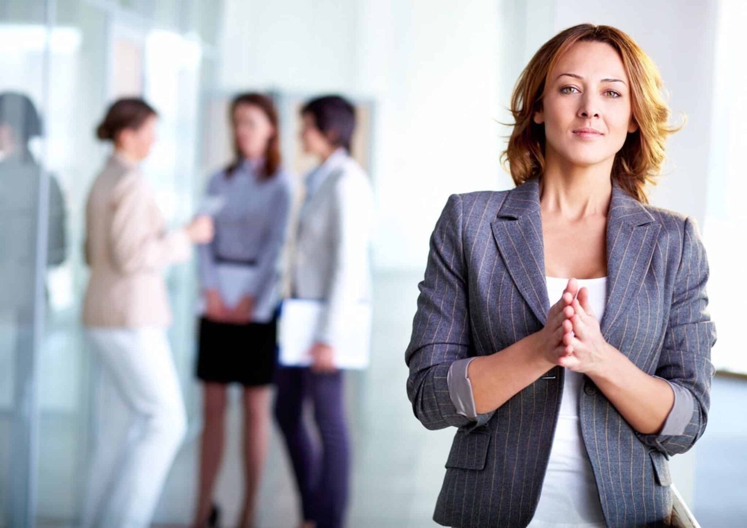 Liderazgo Autoritario: Ventajas y Desventajas para la Empresa y la Vida