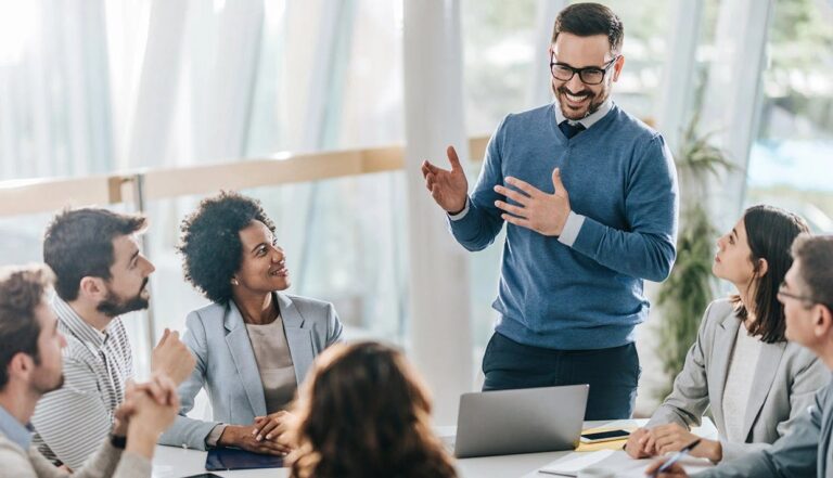 Actitudes Esenciales Que Un Líder Debe Tener Para Inspirar A Su Equipo